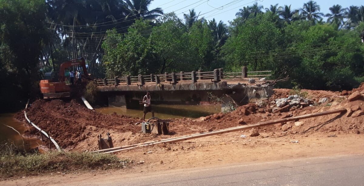 Demolition of Agonda's Borim-bridge is underway - Goemkarponn - Goa News