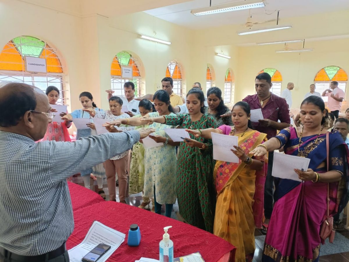 59 panch-elect take oath in Canacona* Oaths taken in Konkani, Marathi ...